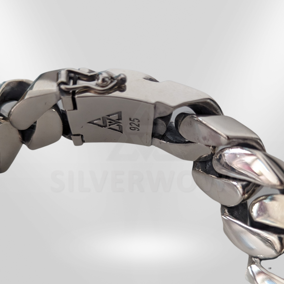 Timeless Elegance: 25mm Wide Reverse Lock Curb Chain - 22 oz+ – SilverWow™